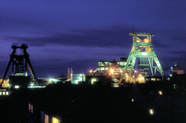 Buchtipp: „Kleine Geschichte des Steinkohlenbergbaus im Ruhrgebiet“ - Ruhrbarone