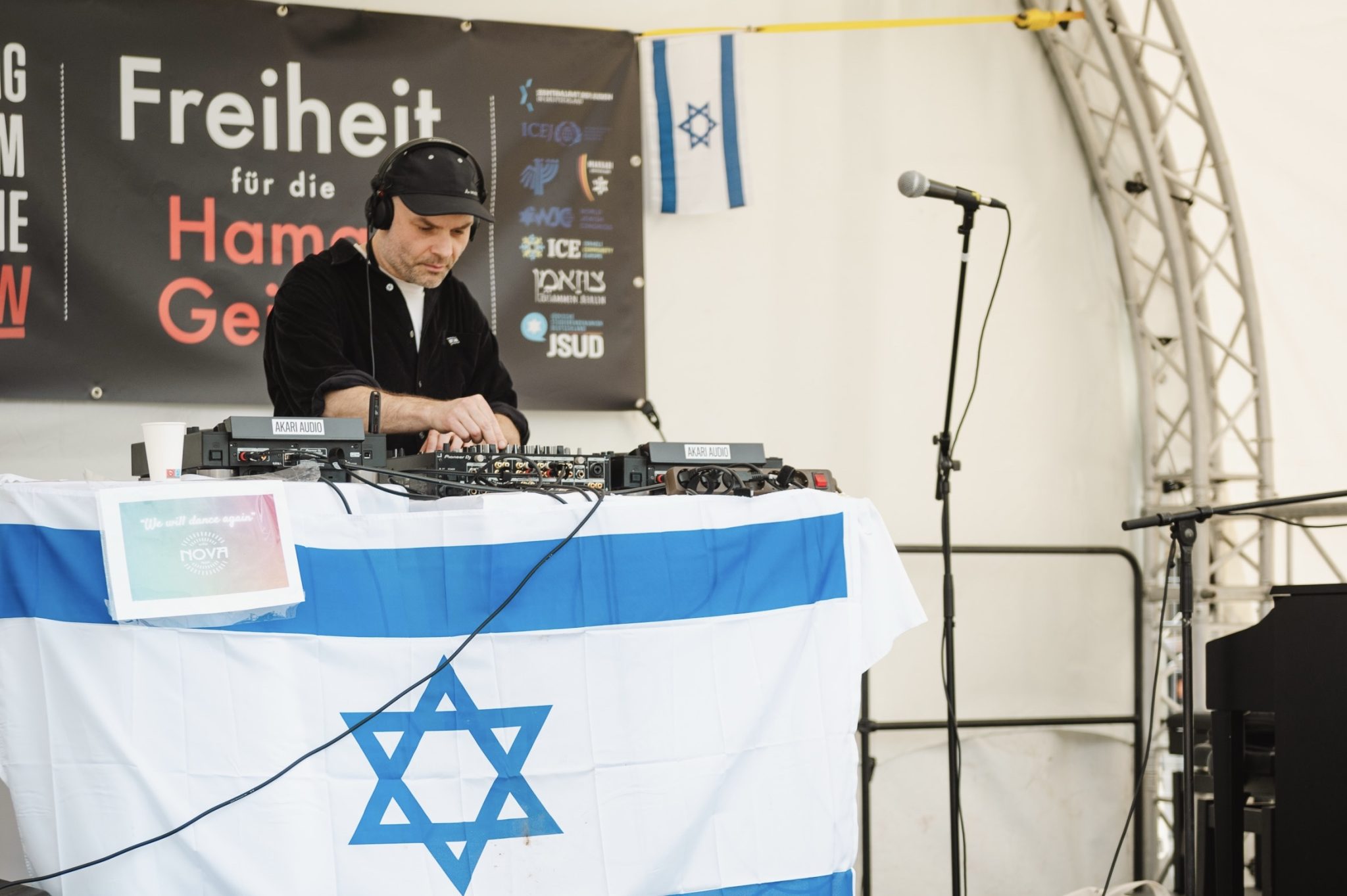 Antisemitismus in der Clubszene: DJ Phonatic klagt Doppelmoral an ...