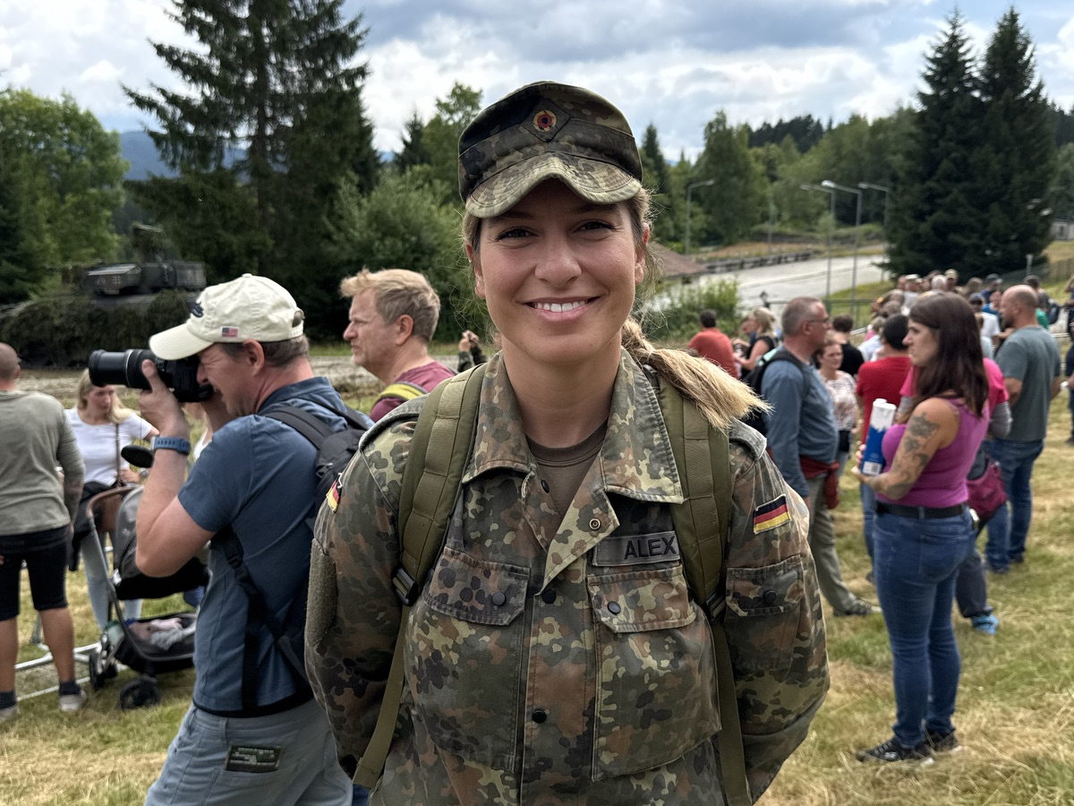 Das Panzergrenadierbataillon 112 in Regen: Tag der offenen Türe in der Bayerwaldkaserne - Ruhrbarone