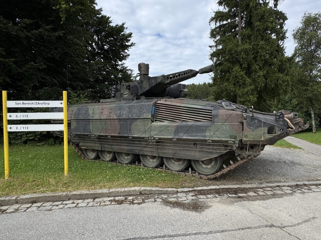 Das Panzergrenadierbataillon 112 in Regen: Tag der offenen Türe in der Bayerwaldkaserne - Ruhrbarone