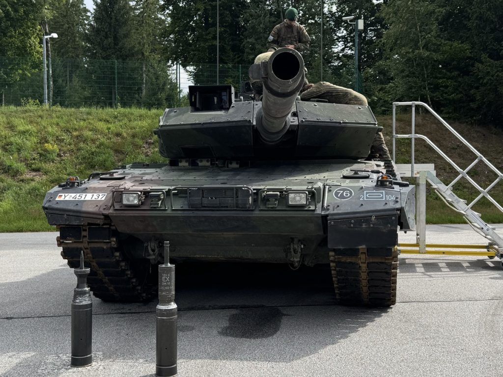 Das Panzergrenadierbataillon 112 in Regen: Tag der offenen Türe in der ...