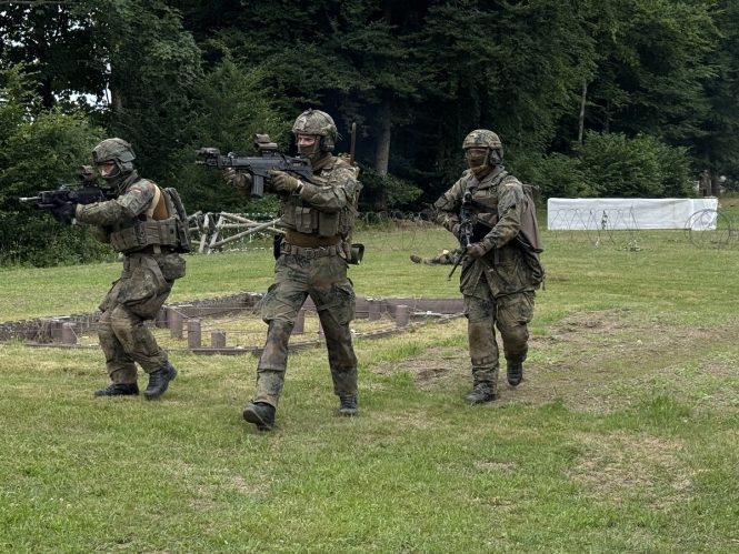 Das Panzergrenadierbataillon 112 in Regen: Tag der offenen Türe in der ...